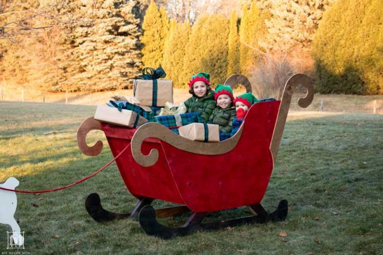 DIY Santa Sleigh: How to Make Your Own Santa's Sleigh - DIY Decor Mom