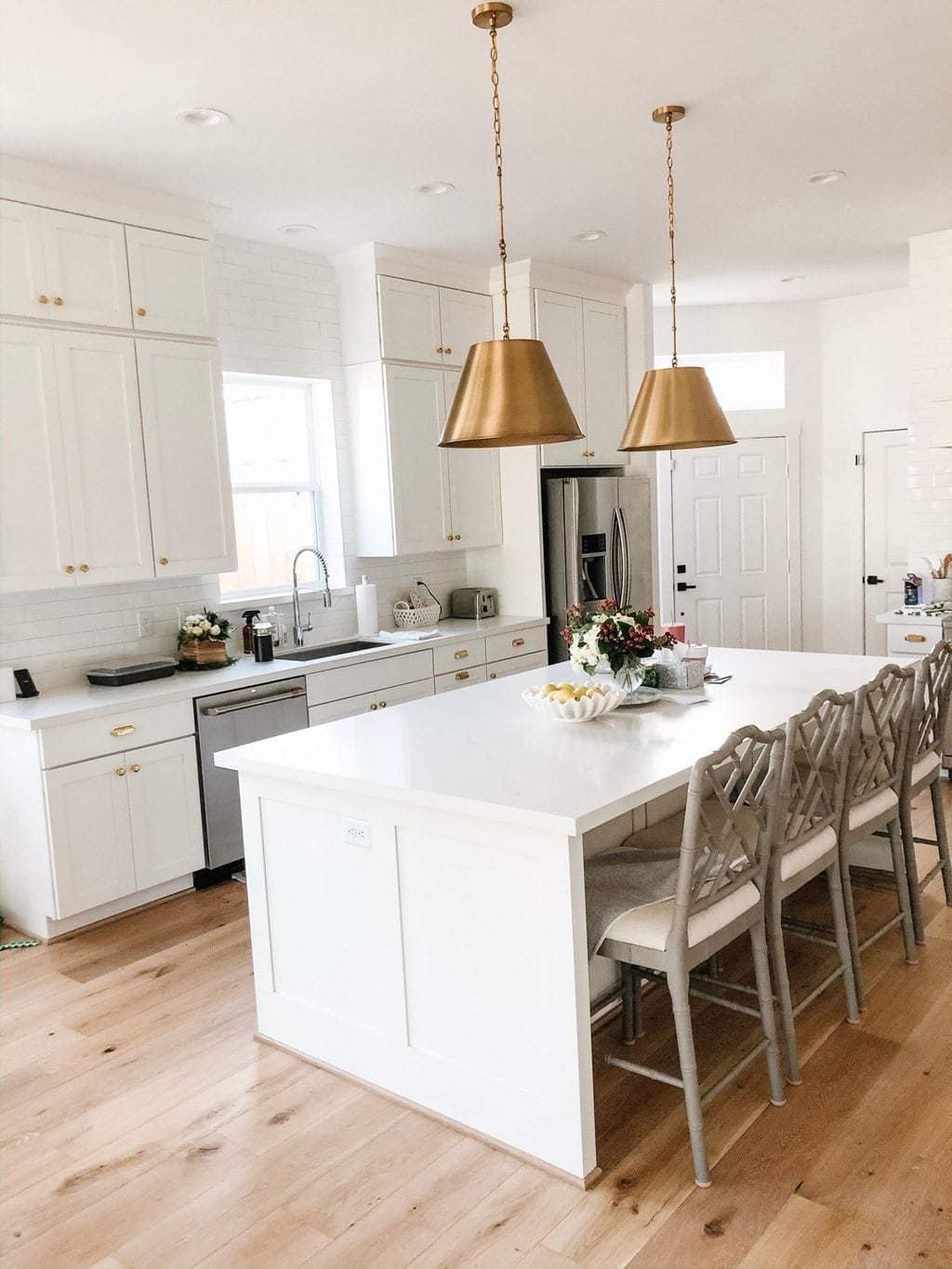 Best White Trim Paint Colors: 12 Best White Shades – Garmur Design